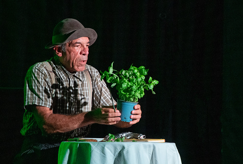 Peter Shub im LEO Theater - Ein großer Clown ganz nah | Leo Theater