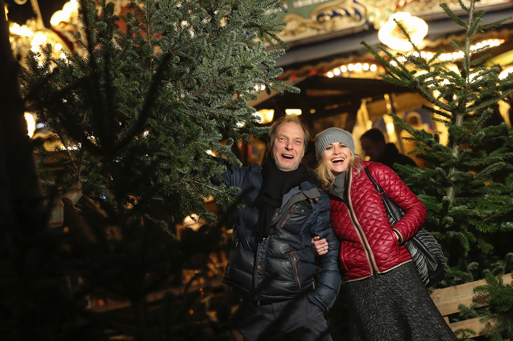 Martin Brambach und Christine Sommer: Alles außer besinnlich | Leo Theater