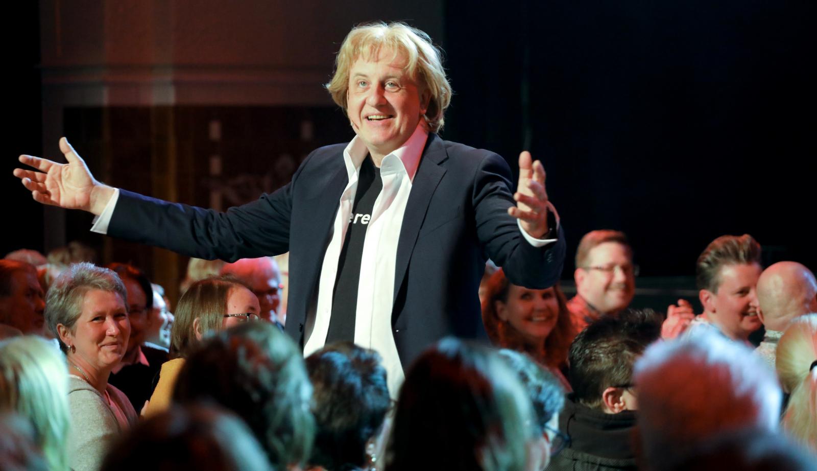 Haui - Spuren im Sand | Leo Theater