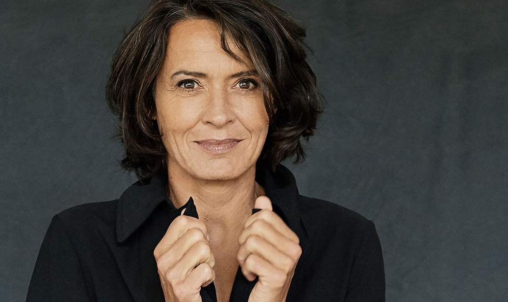 Ulrike Folkerts: "Ich muss hier raus" | Leo Theater